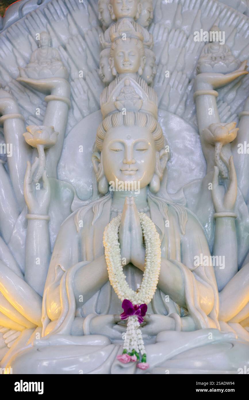 Thien Quang buddhist pagoda. Quan Am (Quanyin) bodhisattva of ...