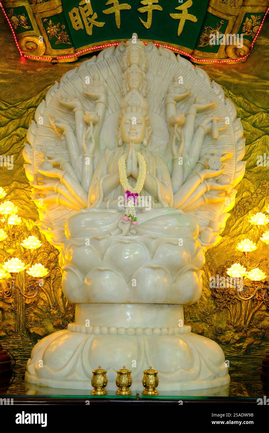 Thien Quang buddhist pagoda. Quan Am (Quanyin) bodhisattva of ...