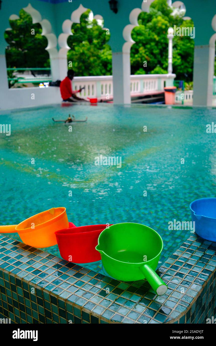 Ablution pool hi-res stock photography and images - Alamy
