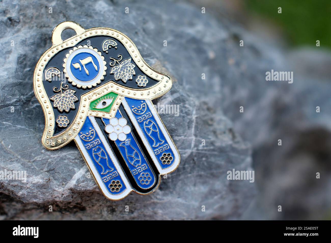 Hamsa hand hi-res stock photography and images - Alamy