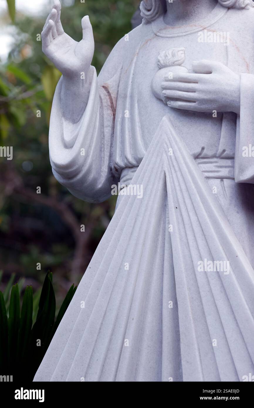 The Sacred Heart and Divine Mercy. Jesus Christ. I trust in you. Tan ...