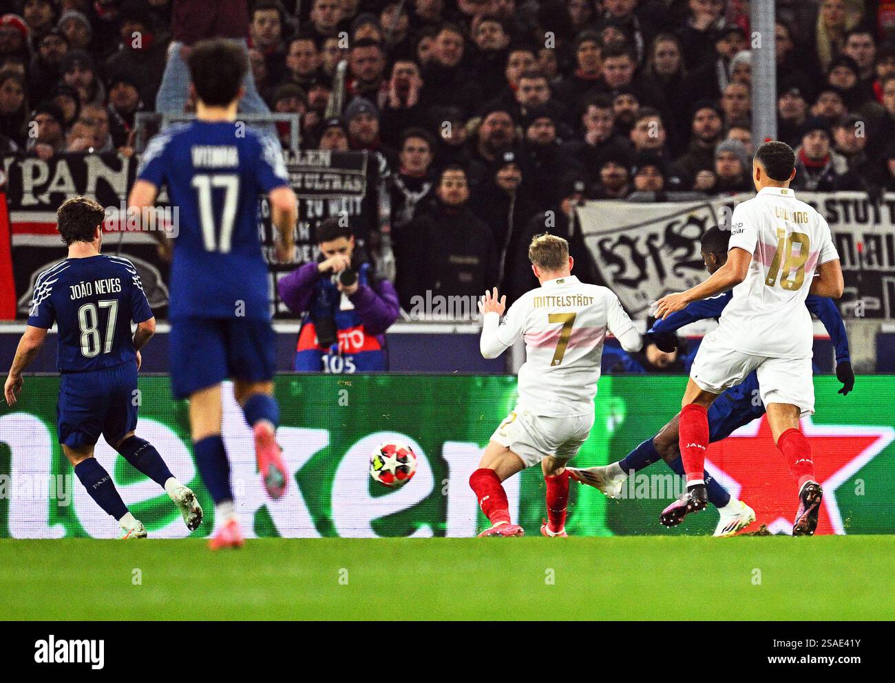 Stuttgart, Germany. 29th Jan, 2025. Soccer: Champions League, VfB ...
