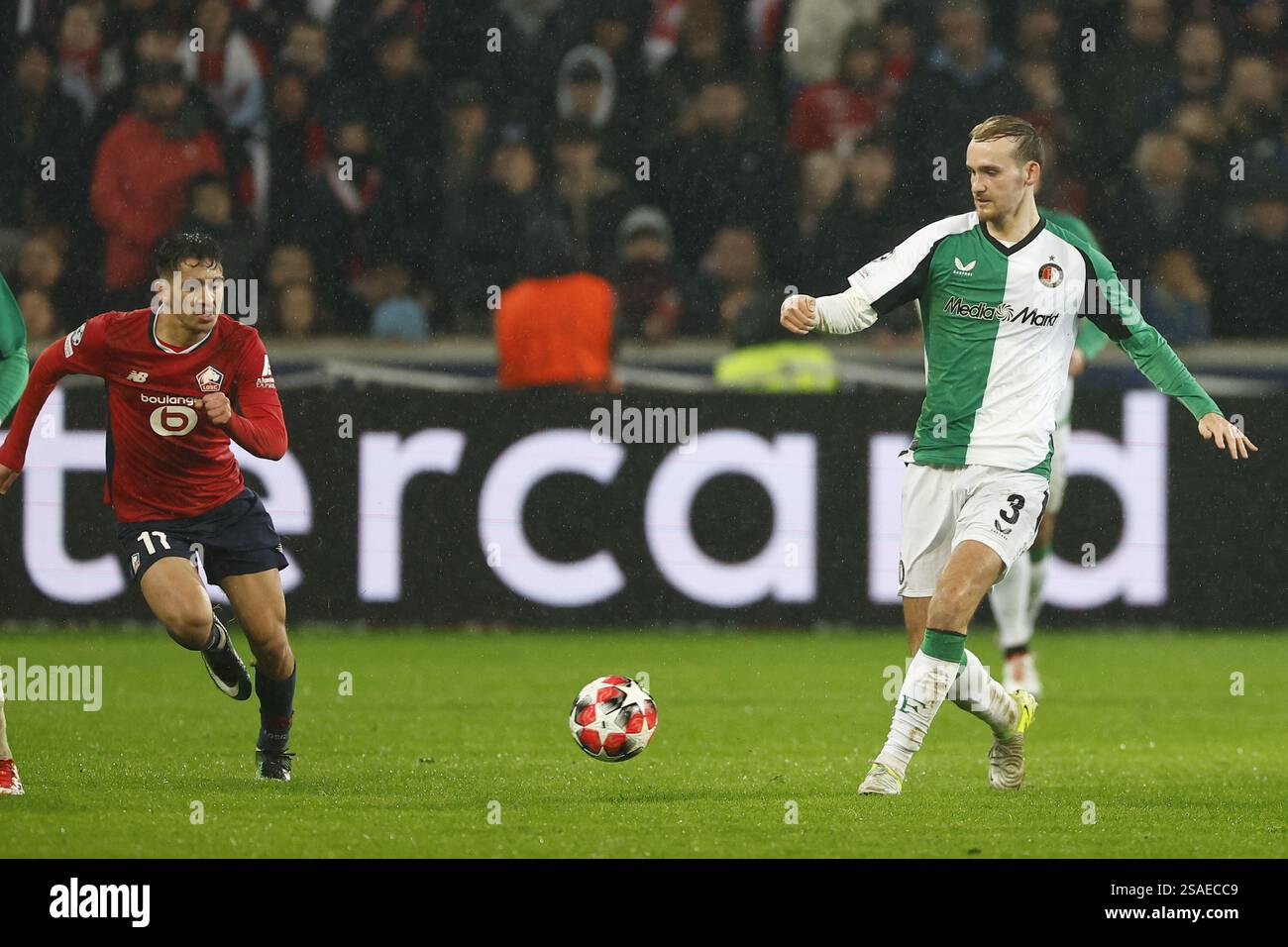 Lille, France. 29th Jan, 2025. LILLE, 29-01-2025. Decathlon Arena Stade ...