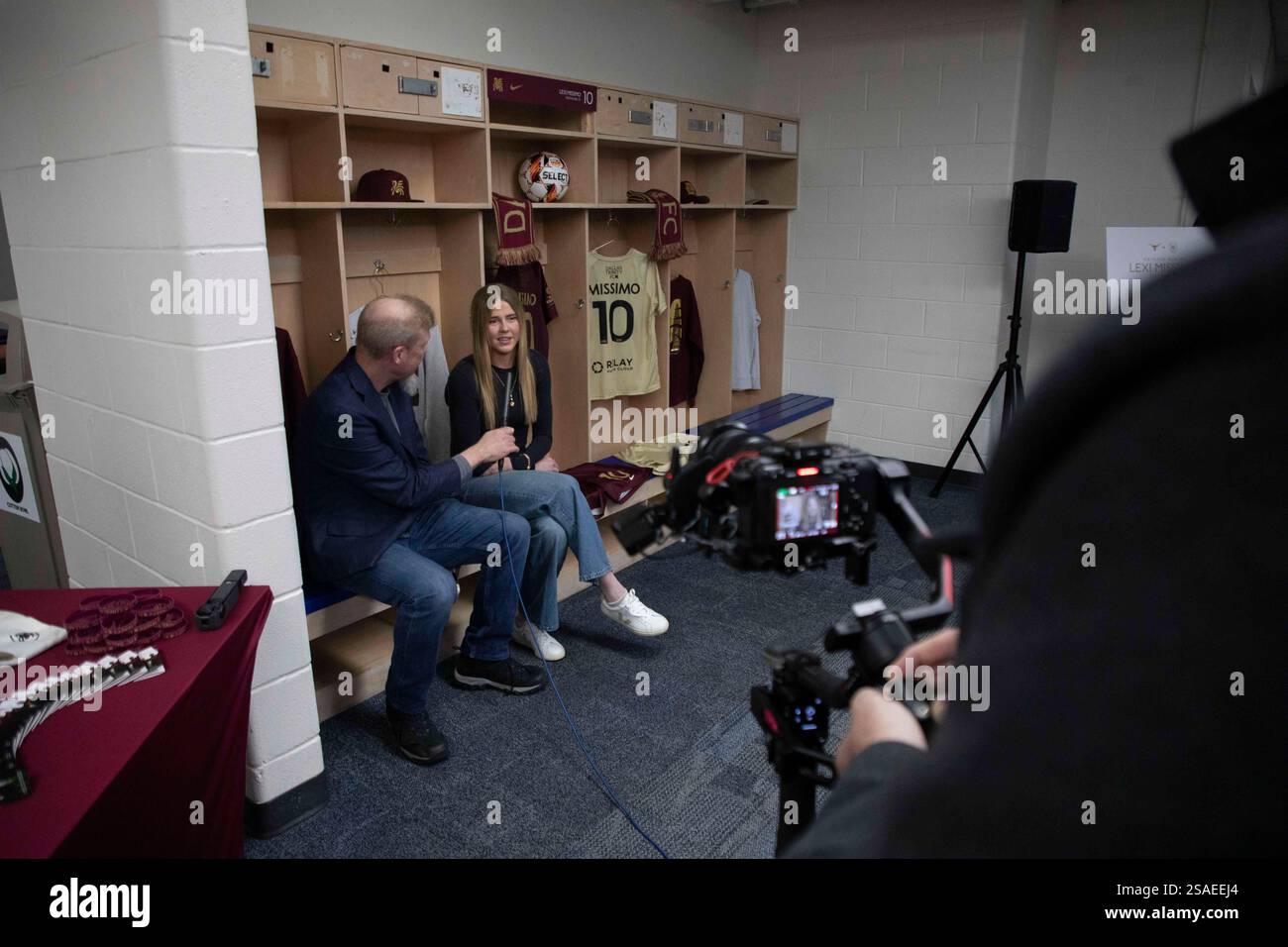 Dallas, Texas, USA. 29th Jan, 2025. Dallas Trinity FC midfielder LEXI ...
