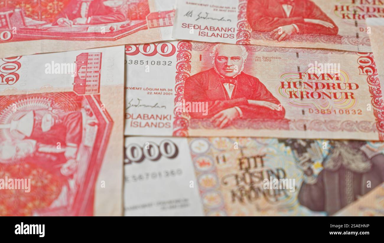 Icelandic krona banknotes featuring various denominations and ...