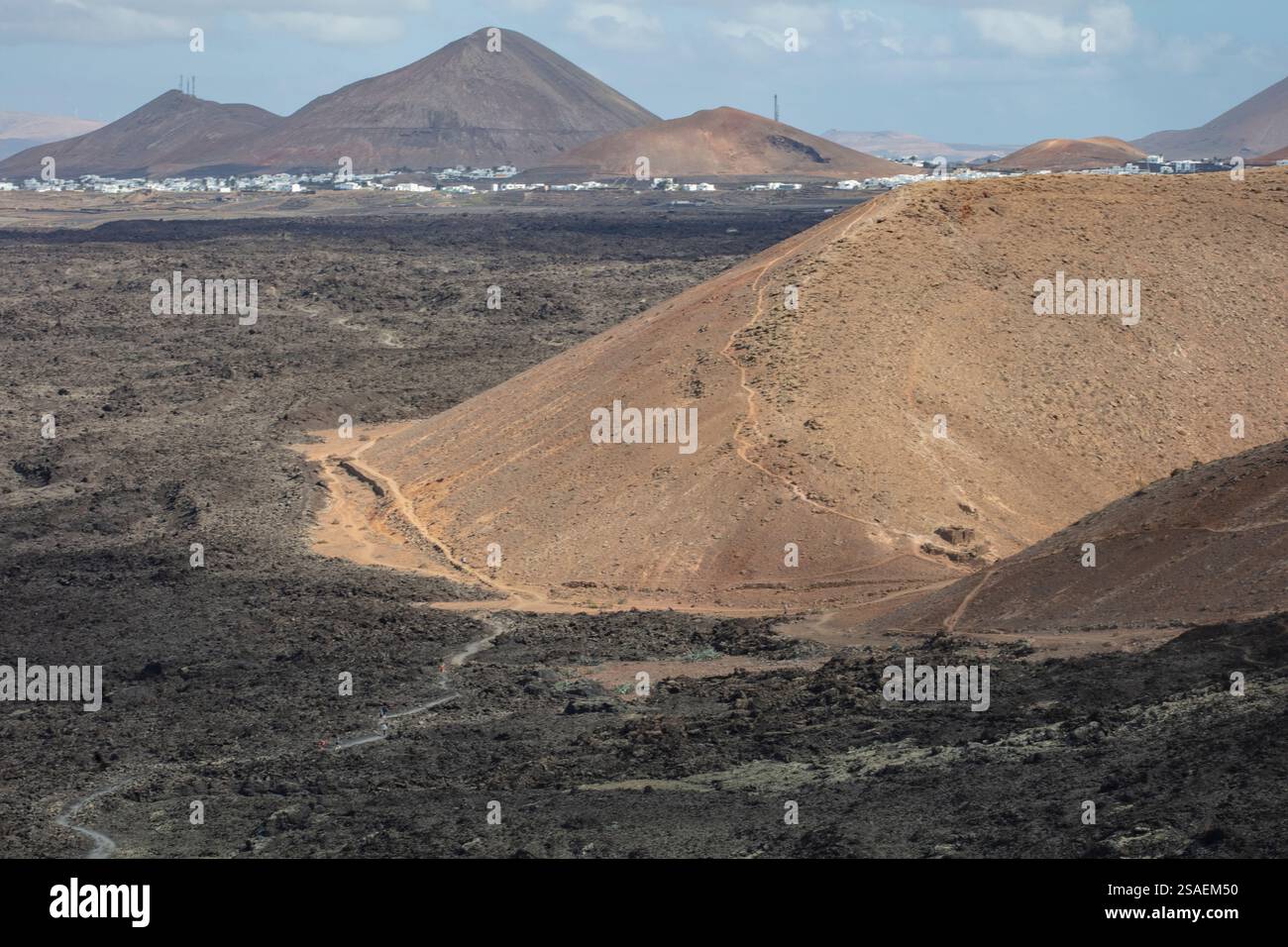 The Caldera Blanca trail is an exceptional adventure through Lanzarote ...