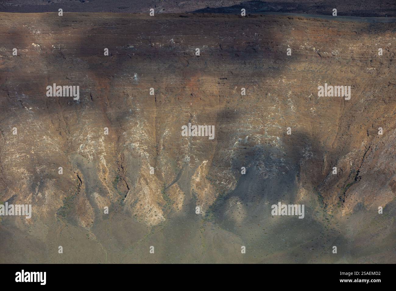 The Caldera Blanca trail is an exceptional adventure through Lanzarote ...