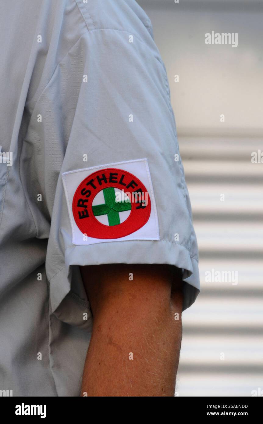 first aid logo or symbol, getting emergency services and help first aid ...