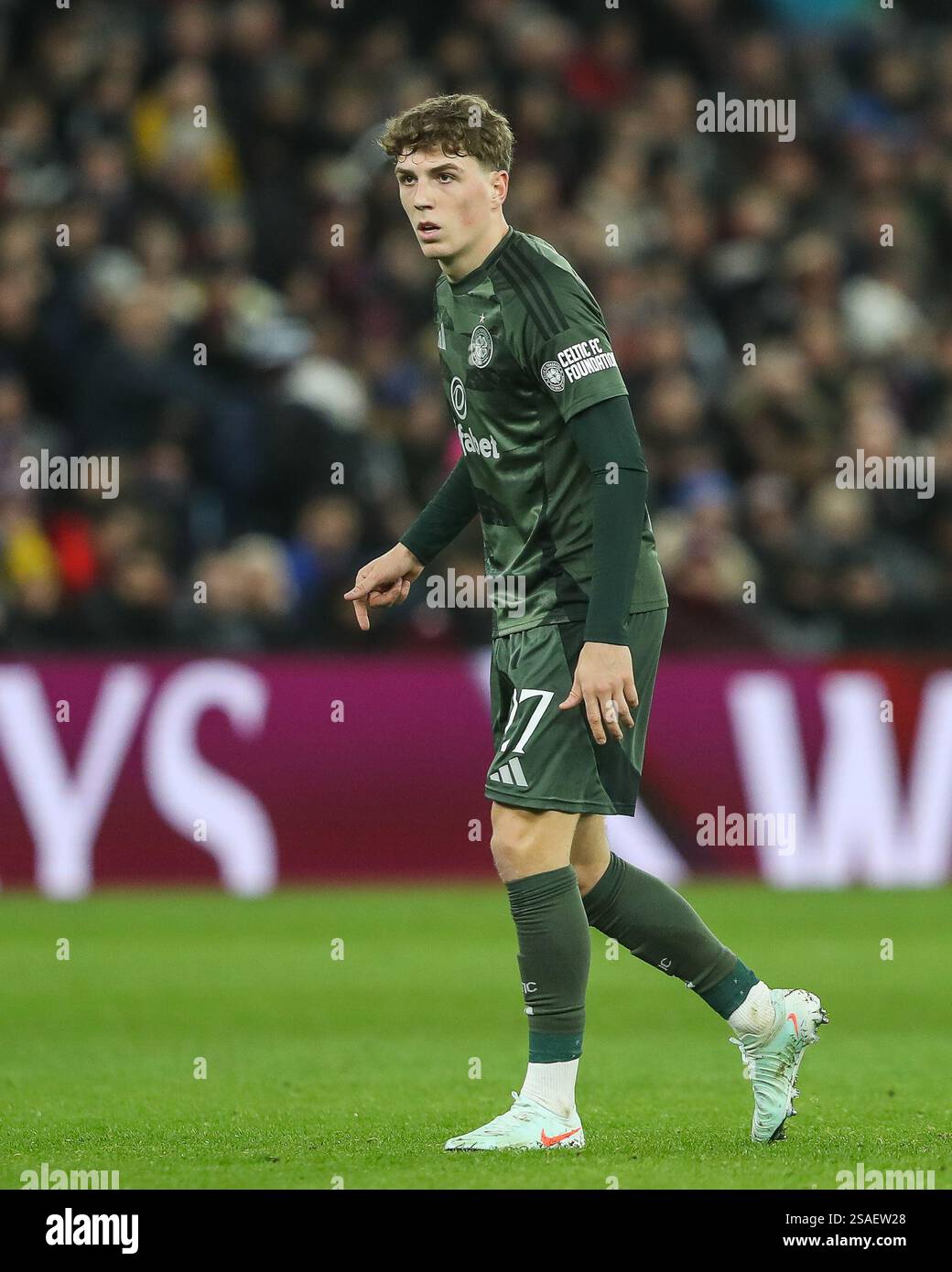 Arne Engels of Celtic during the UEFA Champions League Matchday 8 of 8 ...