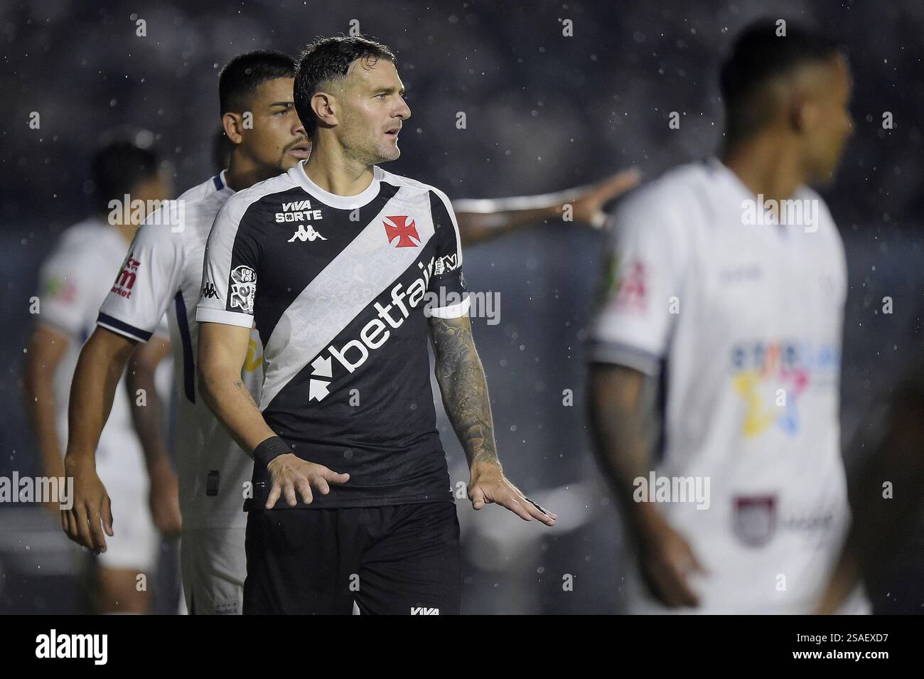 SP - RIO DE JANEIRO - 01/29/2025 - CARIOCA 2025, MARICA x VASCO - Vegetti player of Vasco during ...
