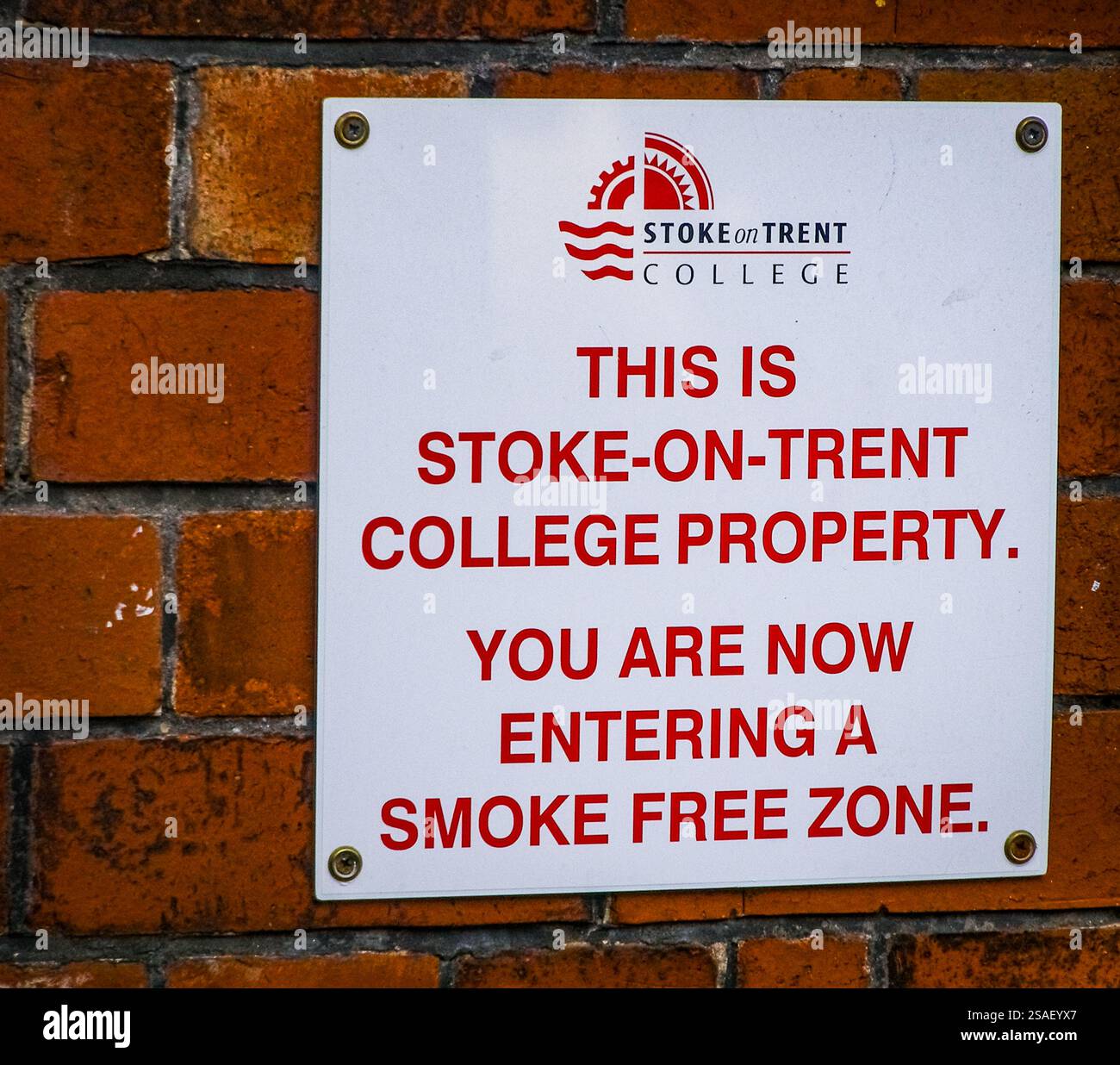 Stoke-on-Trent College sign outside entrance Stock Photo - Alamy