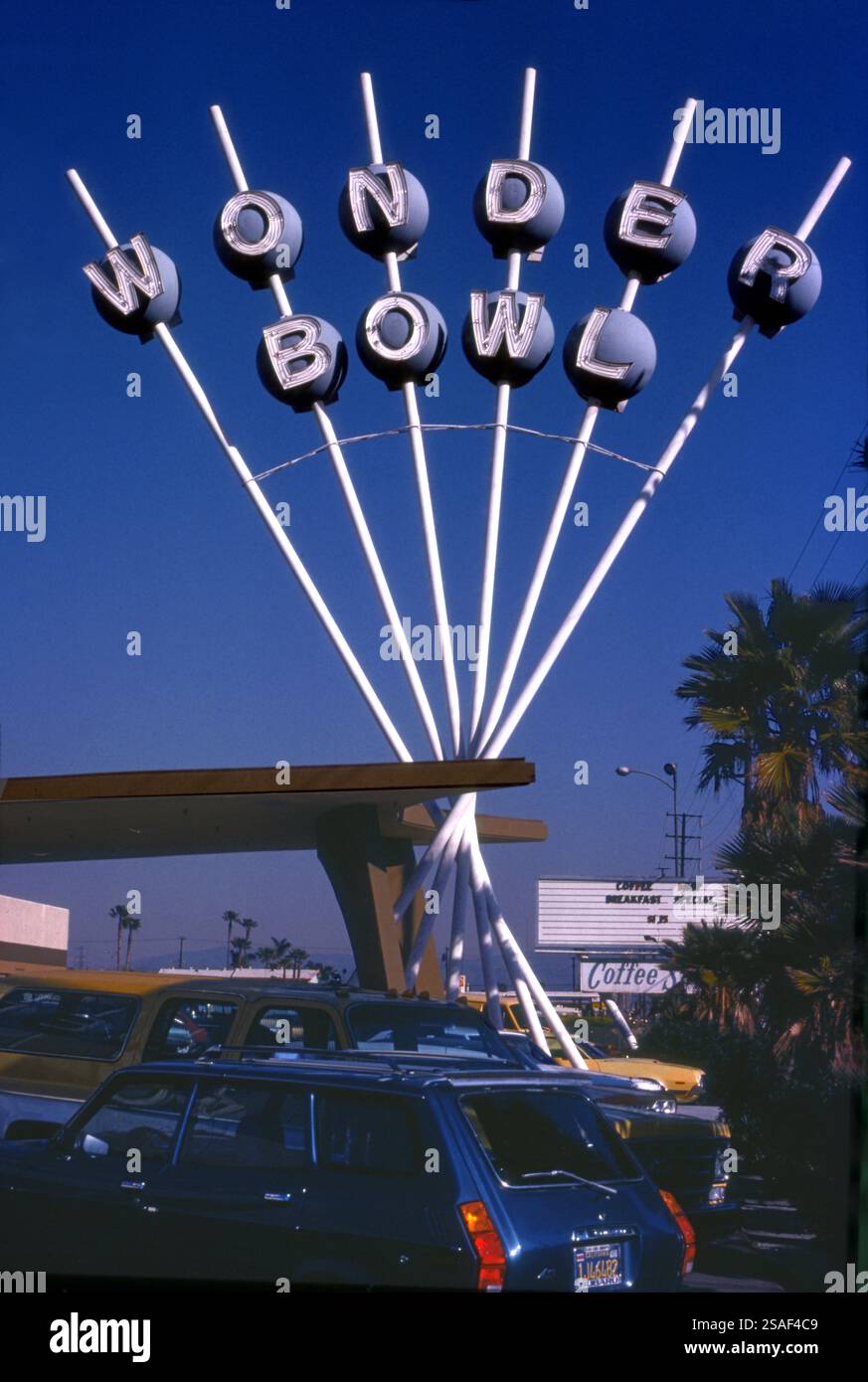 Wonder Bowl exterior and sign, probably Anaheim, CA, 1979 Stock Photo ...