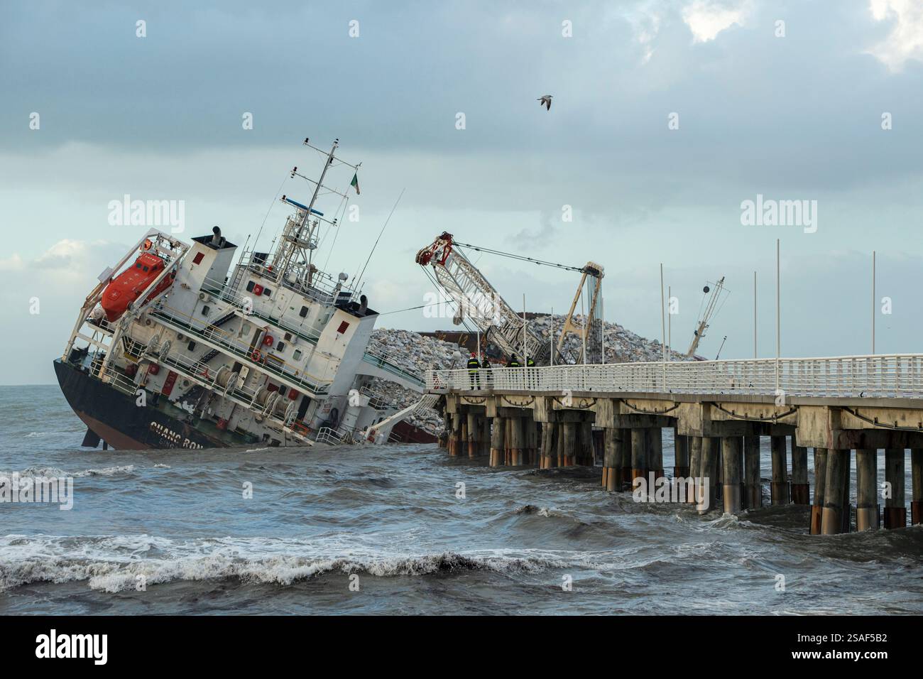 Massa, Massa Carrara, Italy. 29th Jan, 2025. Accident in Marina di ...