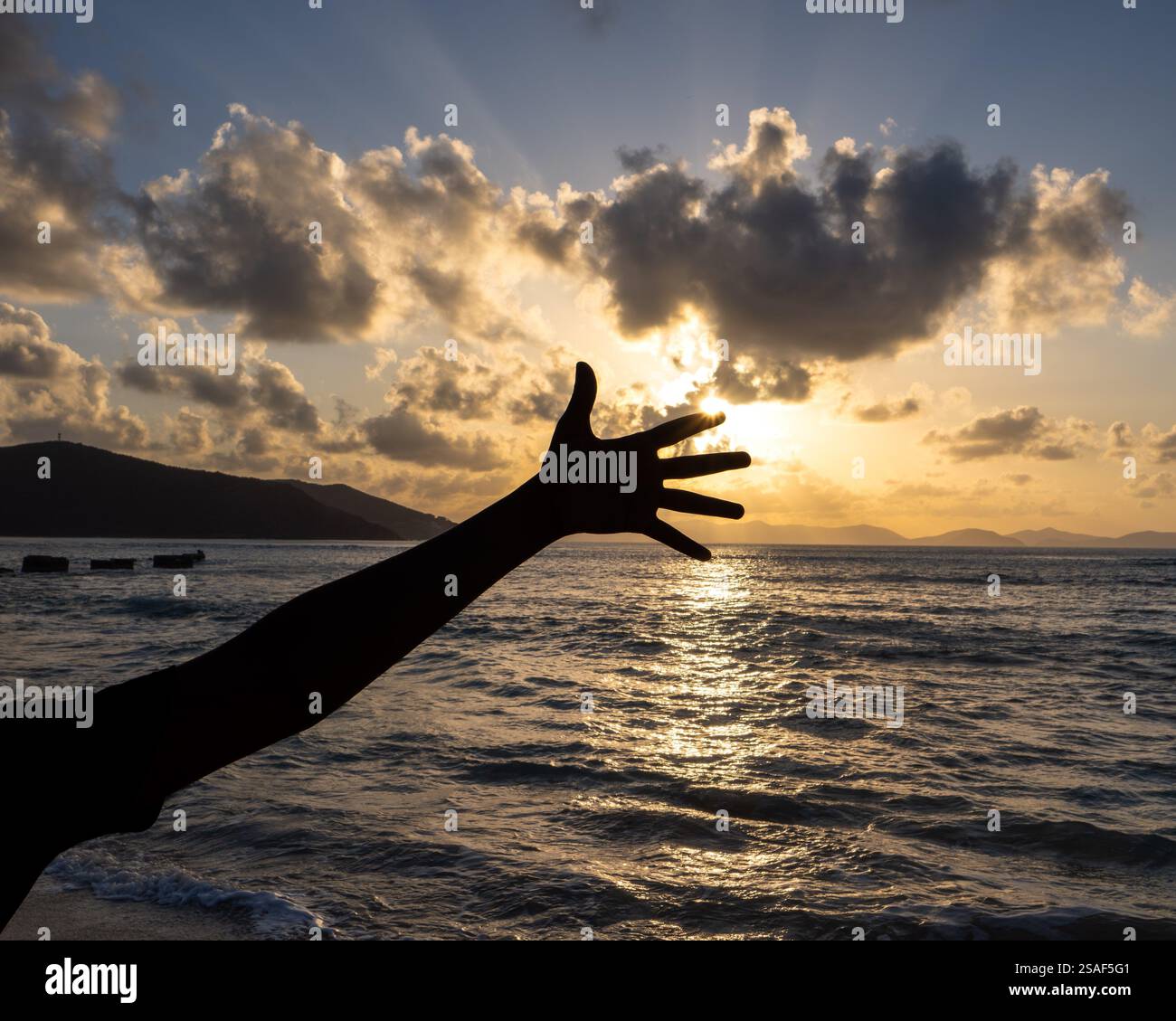 Sunlight photos hi-res stock photography and images - Alamy
