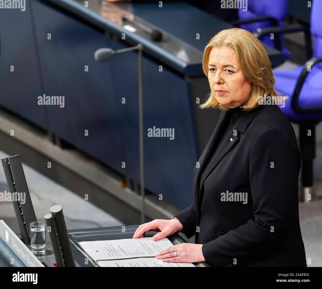 Auschwitz zeichen hi-res stock photography and images - Alamy