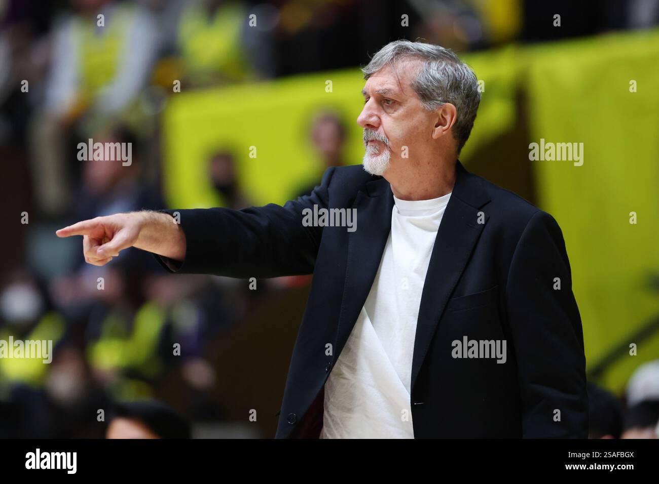 Shawn Dennis (Diamond Dolphins), JANUARY 29, 2025 - Basketball : 2024 ...