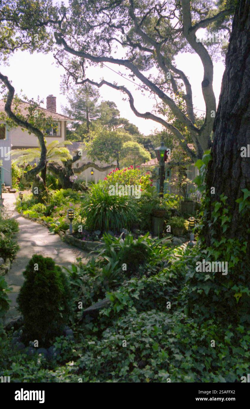 Los Angeles, CA, USA, cca. 1992. Beautiful landscaping in front of a ...