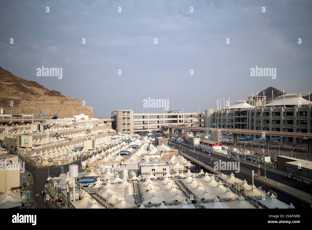 Mecca, Saudi Arabia - June 16, 2024: Buldings and tents for pilgrims ...