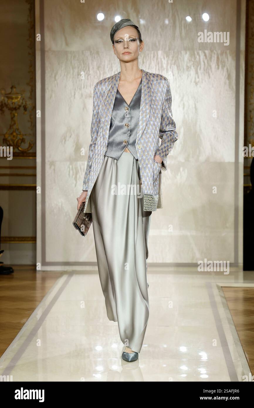 Paris, Frankreich. 28th Jan, 2025. GIORGIO ARMANI PRIVE Haute Couture ...