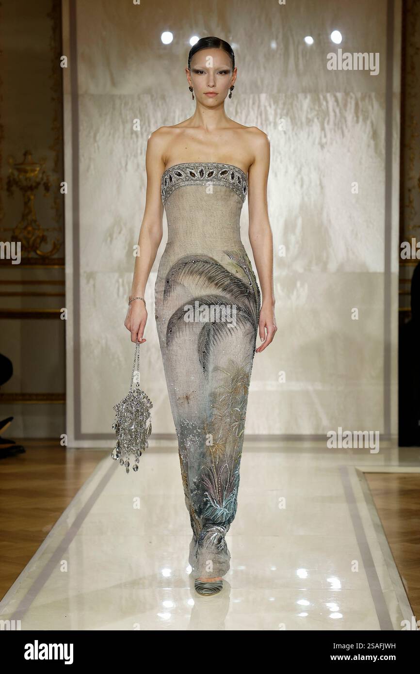 Paris, Frankreich. 28th Jan, 2025. GIORGIO ARMANI PRIVE Haute Couture ...