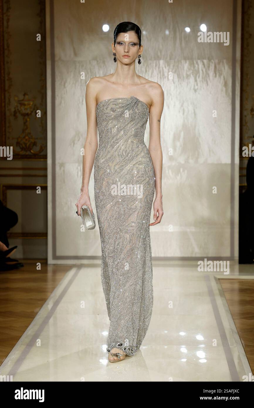 Paris, Frankreich. 28th Jan, 2025. GIORGIO ARMANI PRIVE Haute Couture ...