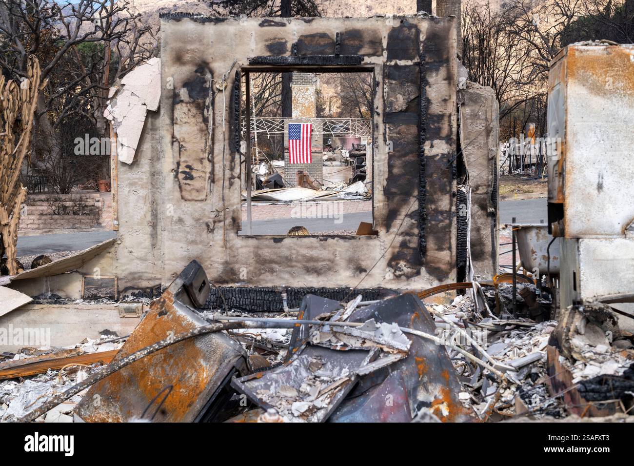 Los Angeles, United States. 29th Jan, 2025. A U.S. flag is hung on a ...