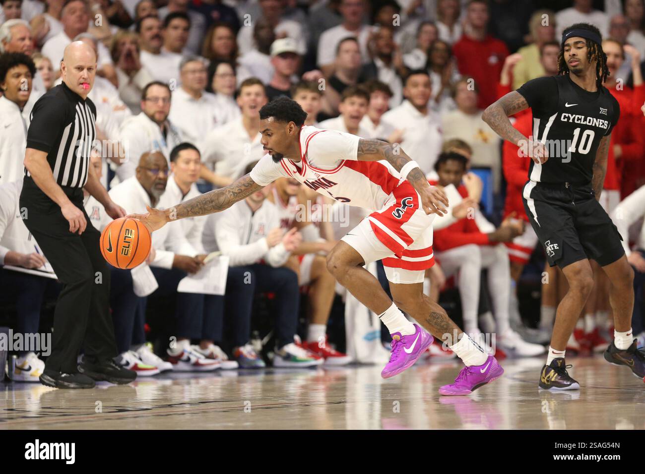 TUCSON, AZ - JANUARY 27: Arizona Wildcats guard KJ Lewis #5 during a ...
