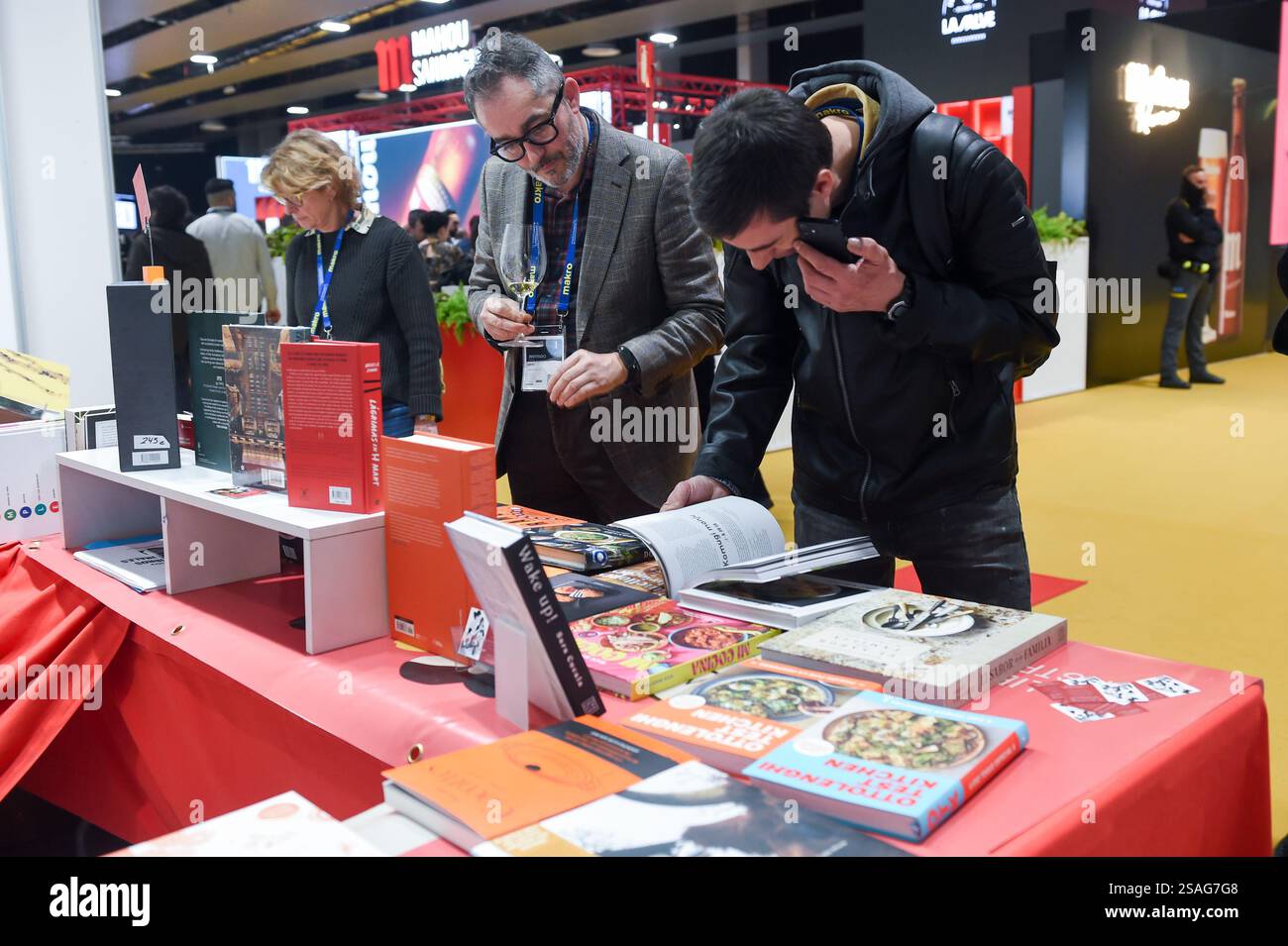 Madrid, Spain. 29th Jan, 2025. People look at books at a specialized ...