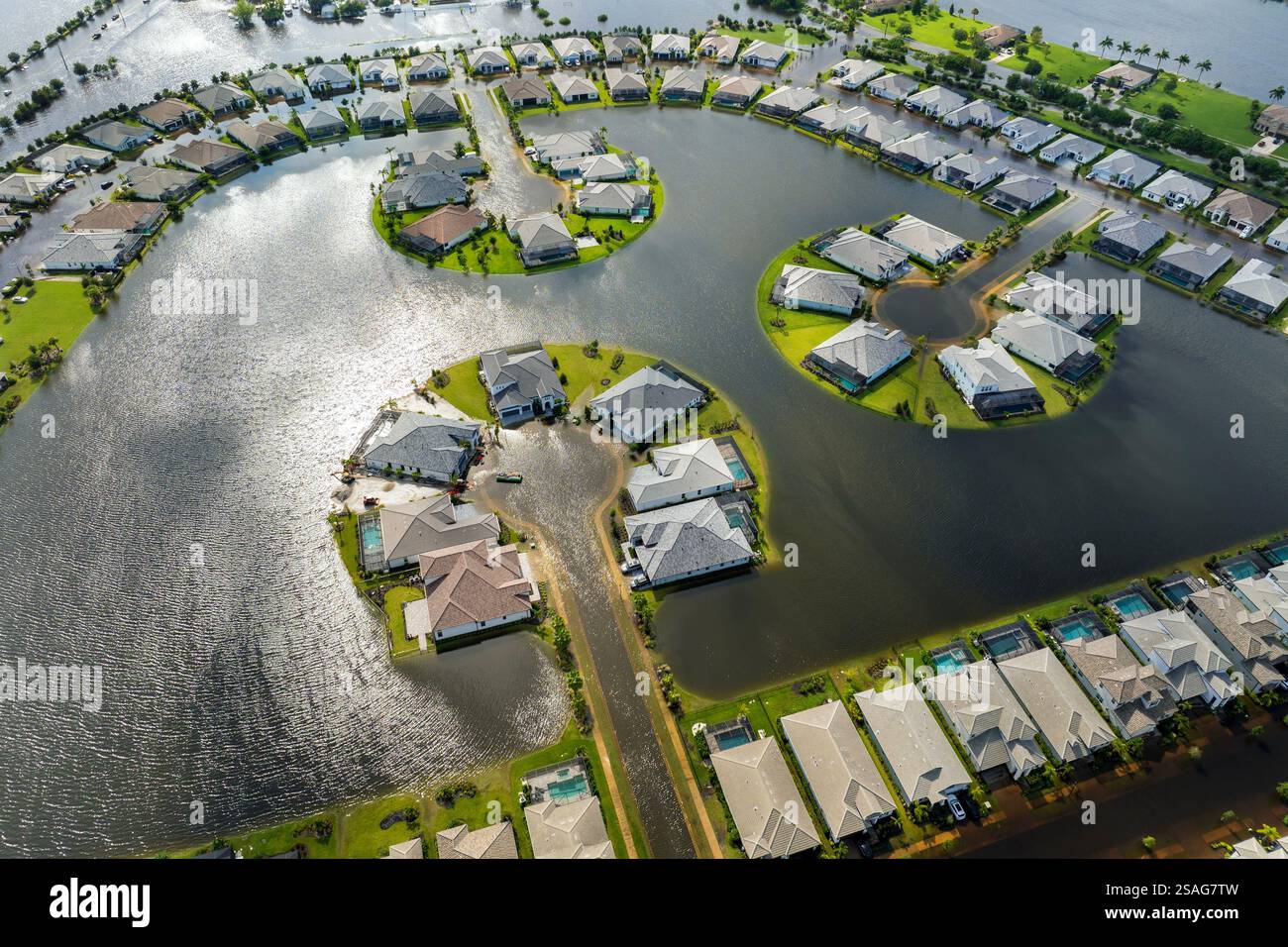 Hurricane Debby tropical rainstorm flooded residential homes in ...