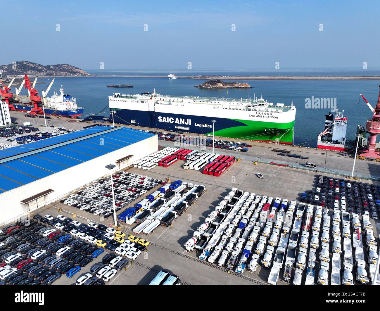 LIANYUNGANG, CHINA - JANUARY 30, 2025 - A large car ro-ro ship loads ...