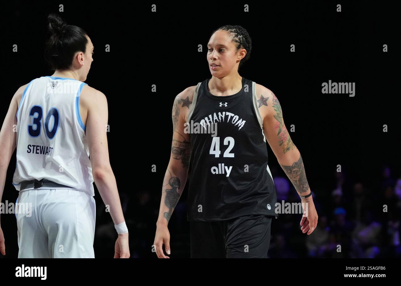 Mist forward Breanna Stewart (30) and Phantom center Brittney Griner ...