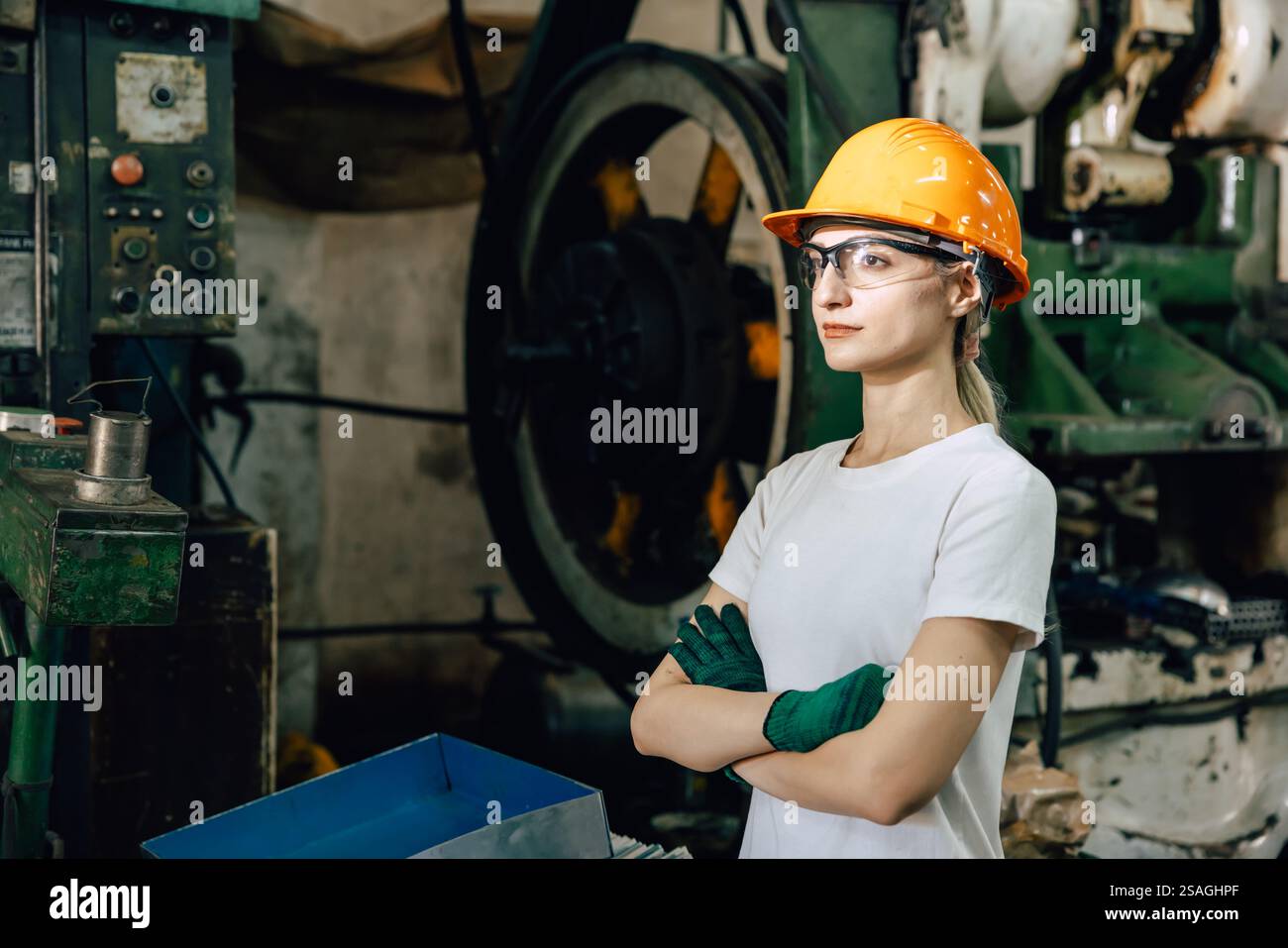portrait professional women worker working in heavy metal industry ...