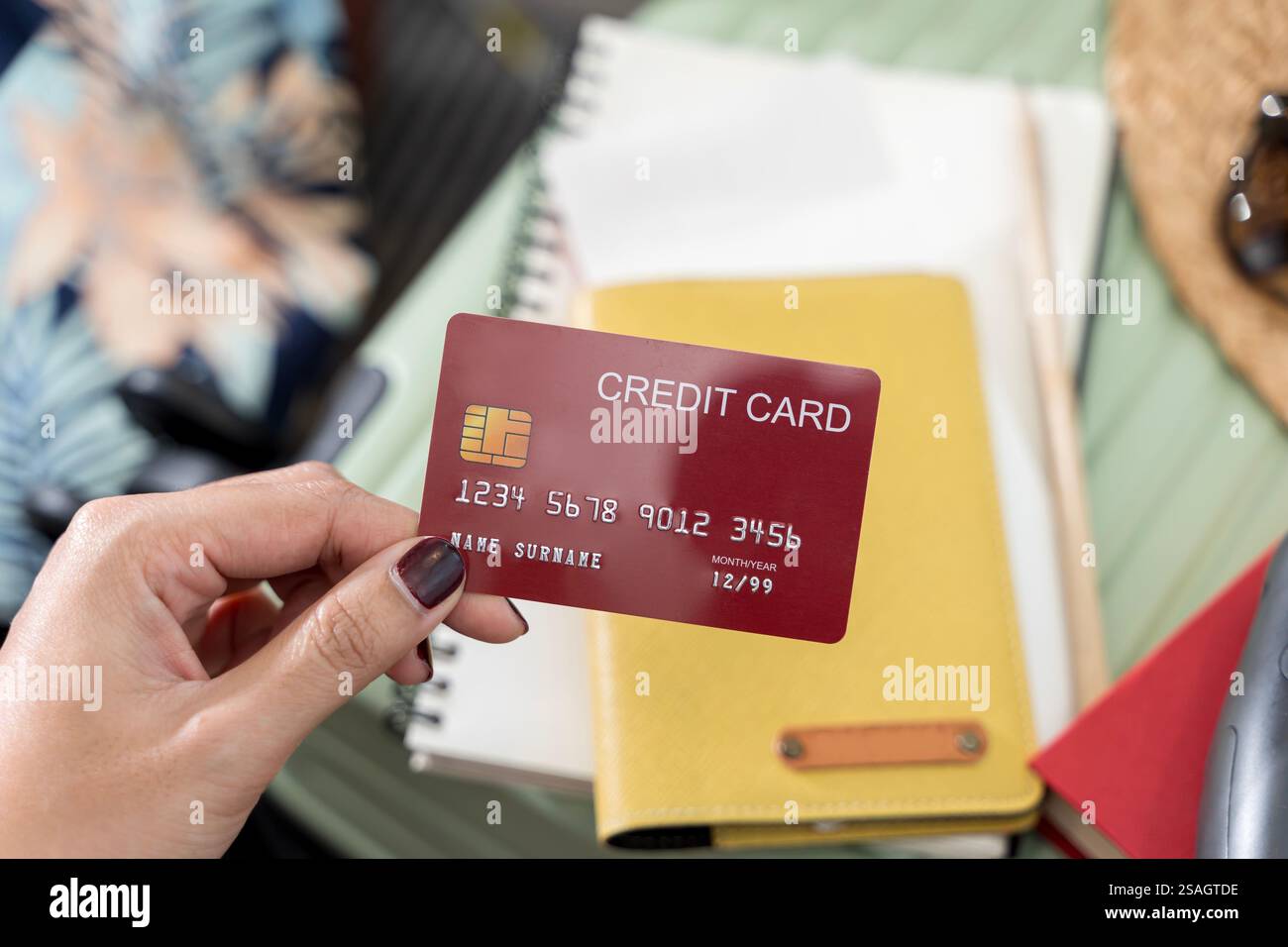 Horizontal business card hi-res stock photography and images - Alamy