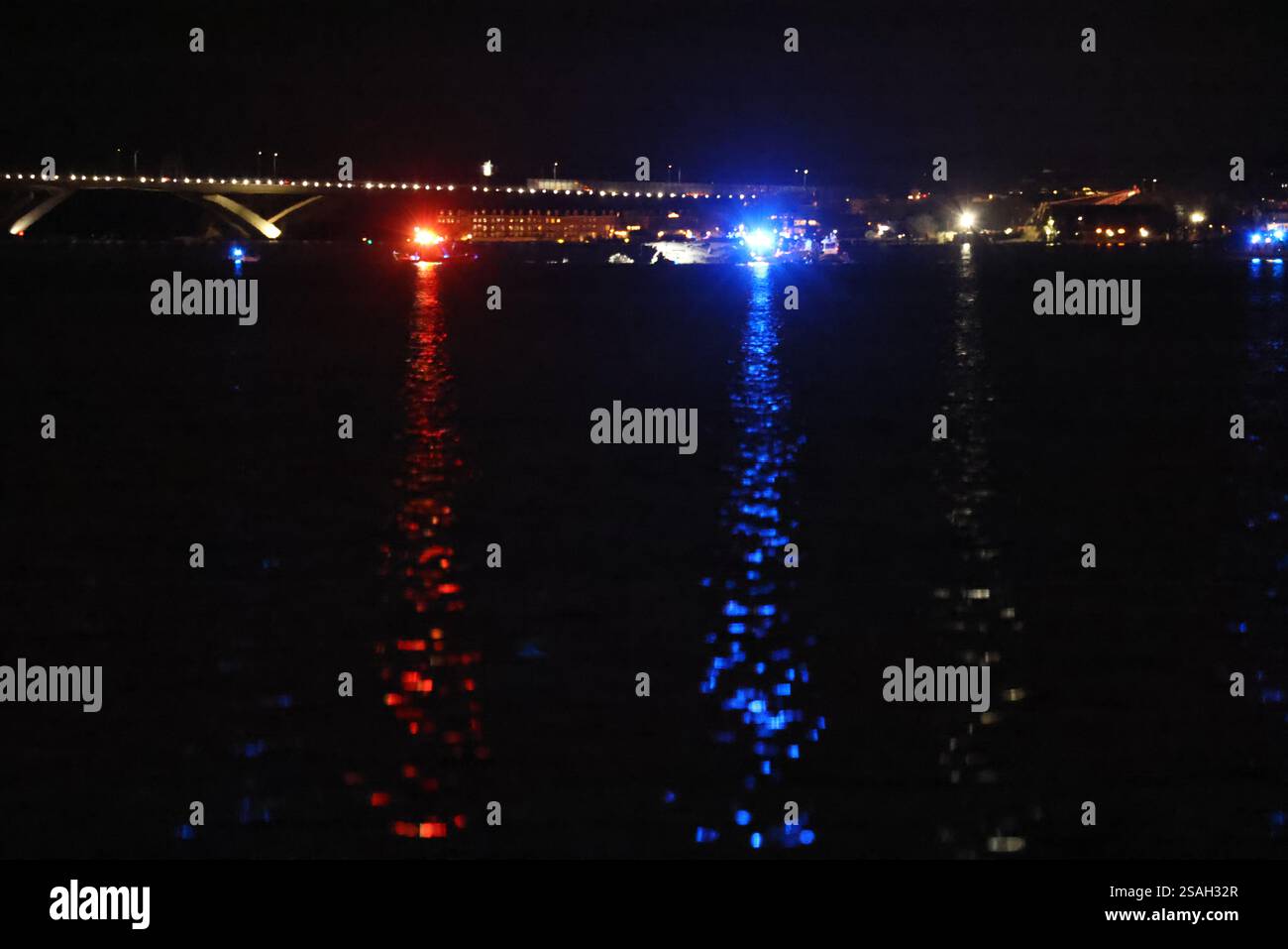 WASHINGTON –– Emergency response after American Airlines flight 5342 ...