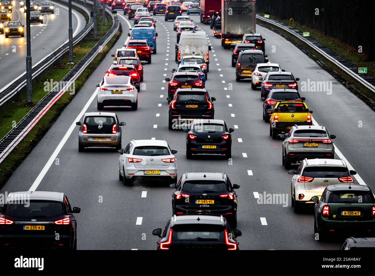 BEST - Traffic jams all around Ekkersweijer interchange after an ...