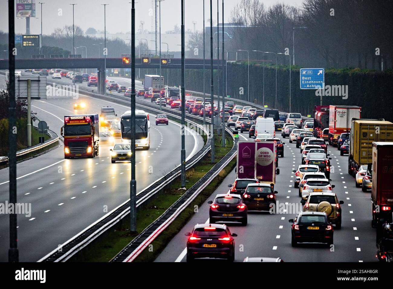 BEST - Traffic jams all around Ekkersweijer interchange after an ...