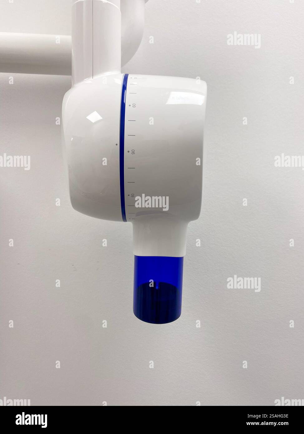 X ray dental machine hi-res stock photography and images - Alamy