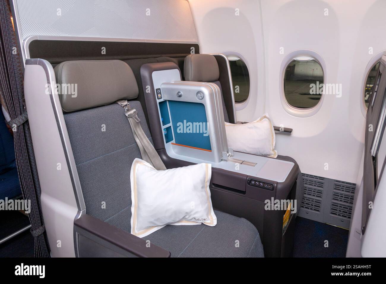 UAE, Dubai, FlyDubai Boeing 737-800, business class seats Stock Photo ...