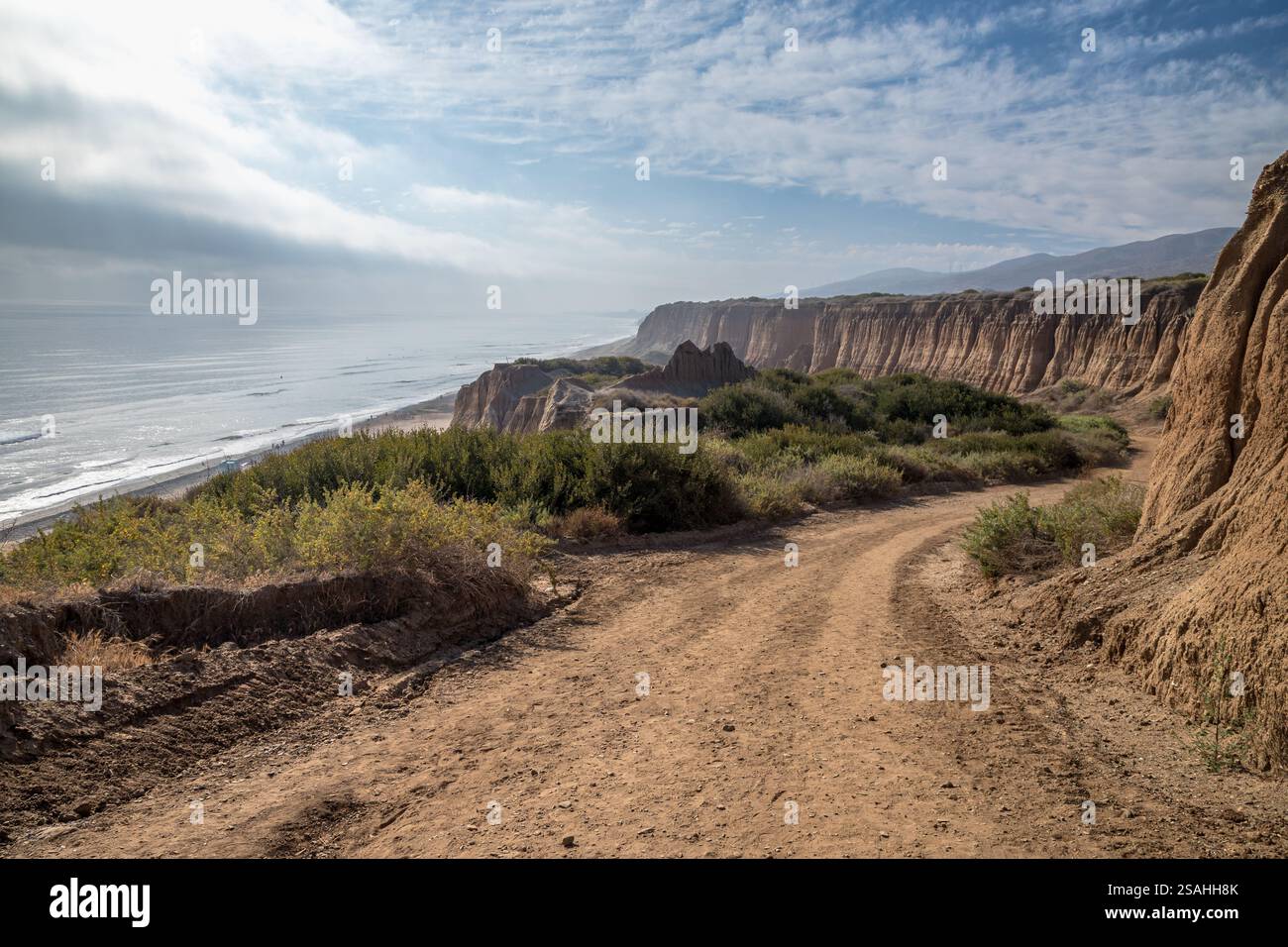 Explore the breathtaking Bluffs Beach Trail in San Clemente, where ...