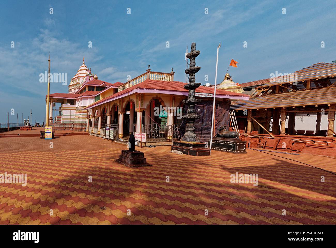 Kunkeshwar Temple dedicated to God Shiva in Konkan district Sindhudurga ...