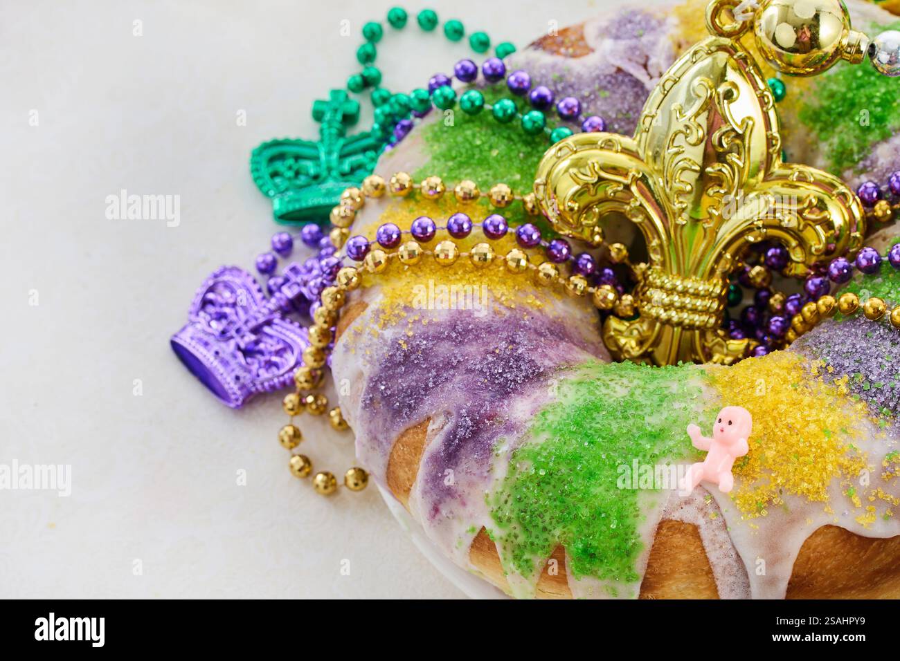 Mardi Gras Celebration. Colorful Mardi Gras King Cake Stock Photo - Alamy