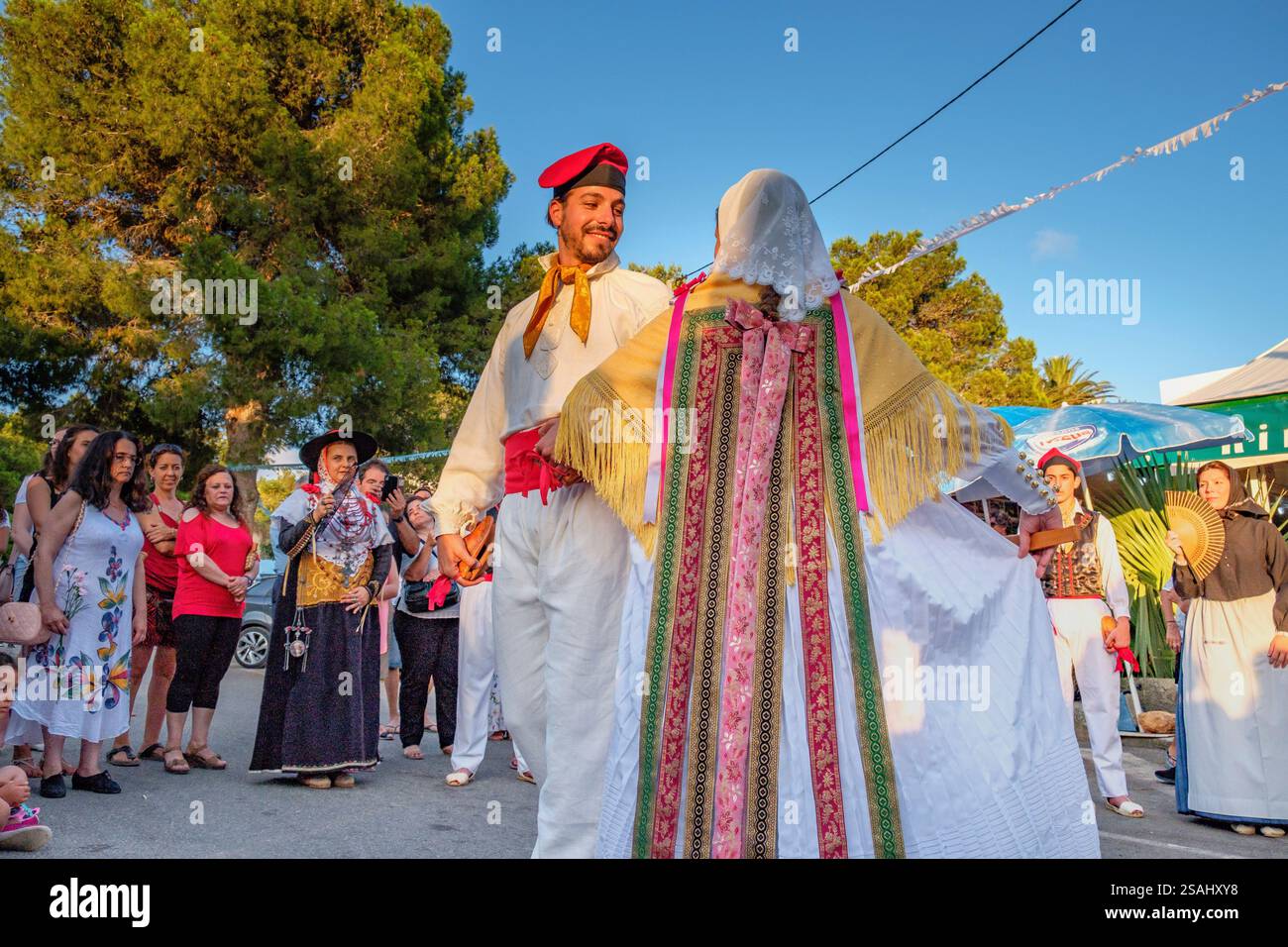 couples dancing, Traditional country dance "ball pagès", typical Ibizan ...