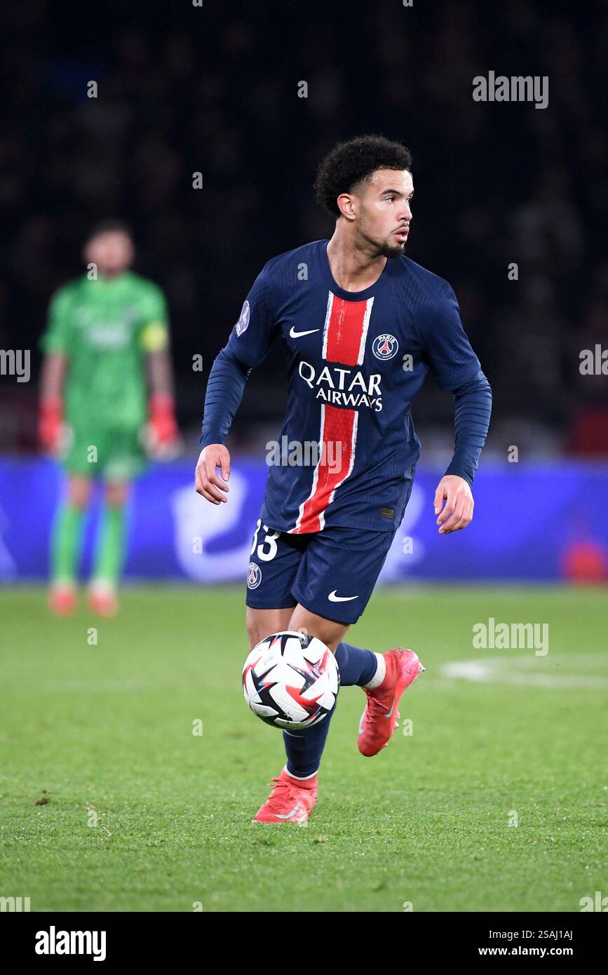 33 Warren ZAIRE EMERY (psg) during the Ligue 1 MCDonald's match between ...