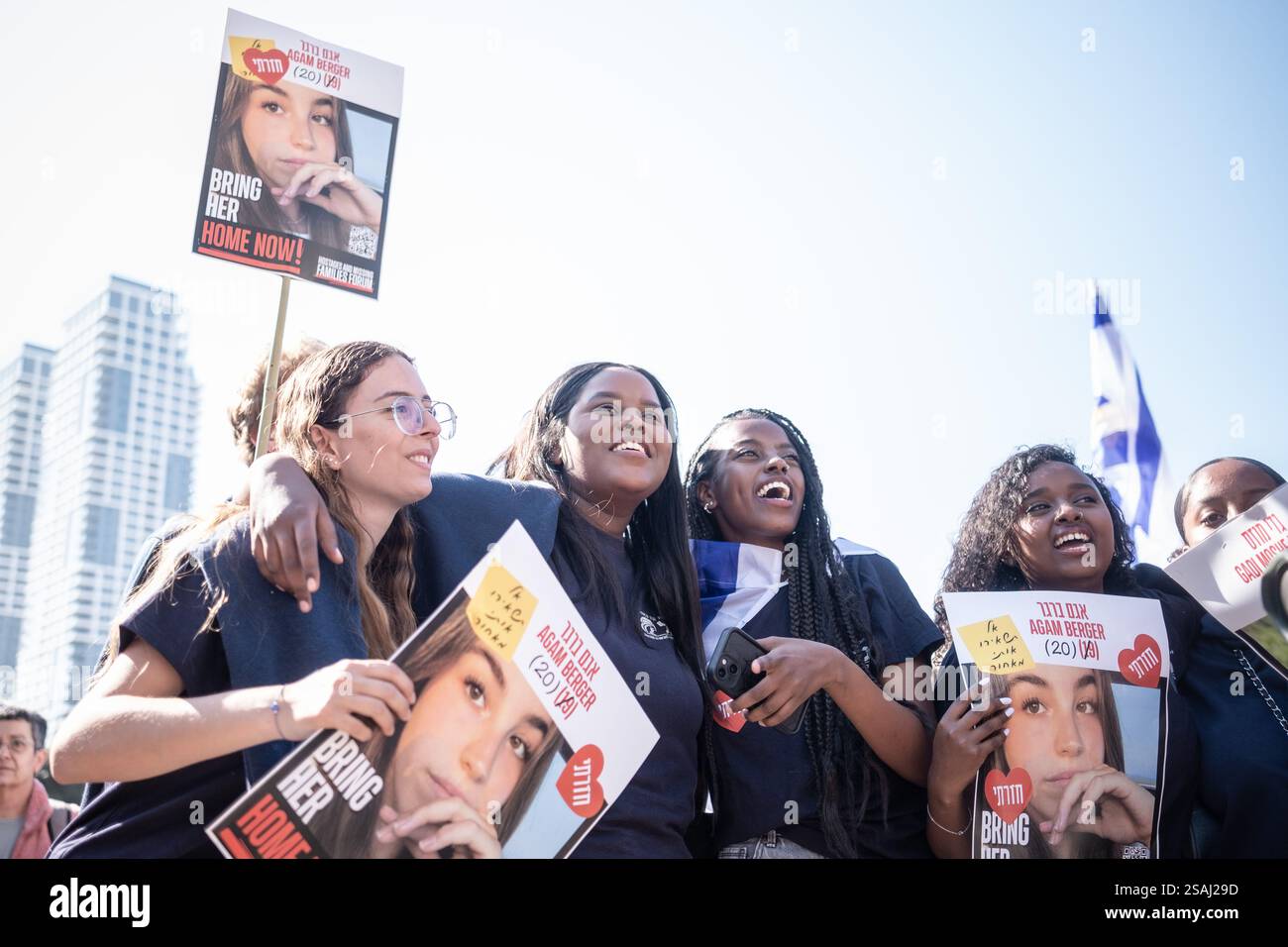 Tel Aviv, Tel Aviv, ISRAEL. 30th Jan, 2025. PEOPLE GATHER THE WELCOMING ...