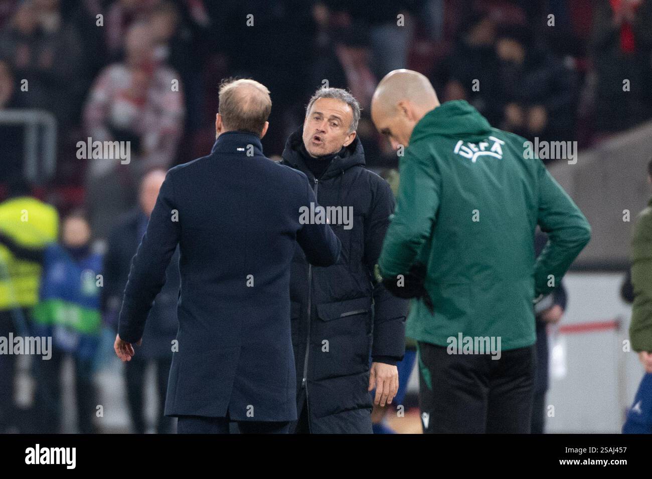 v.li. Sebastian Hoeness, Trainer (VfB Stuttgart, Cheftrainer), Luis ...