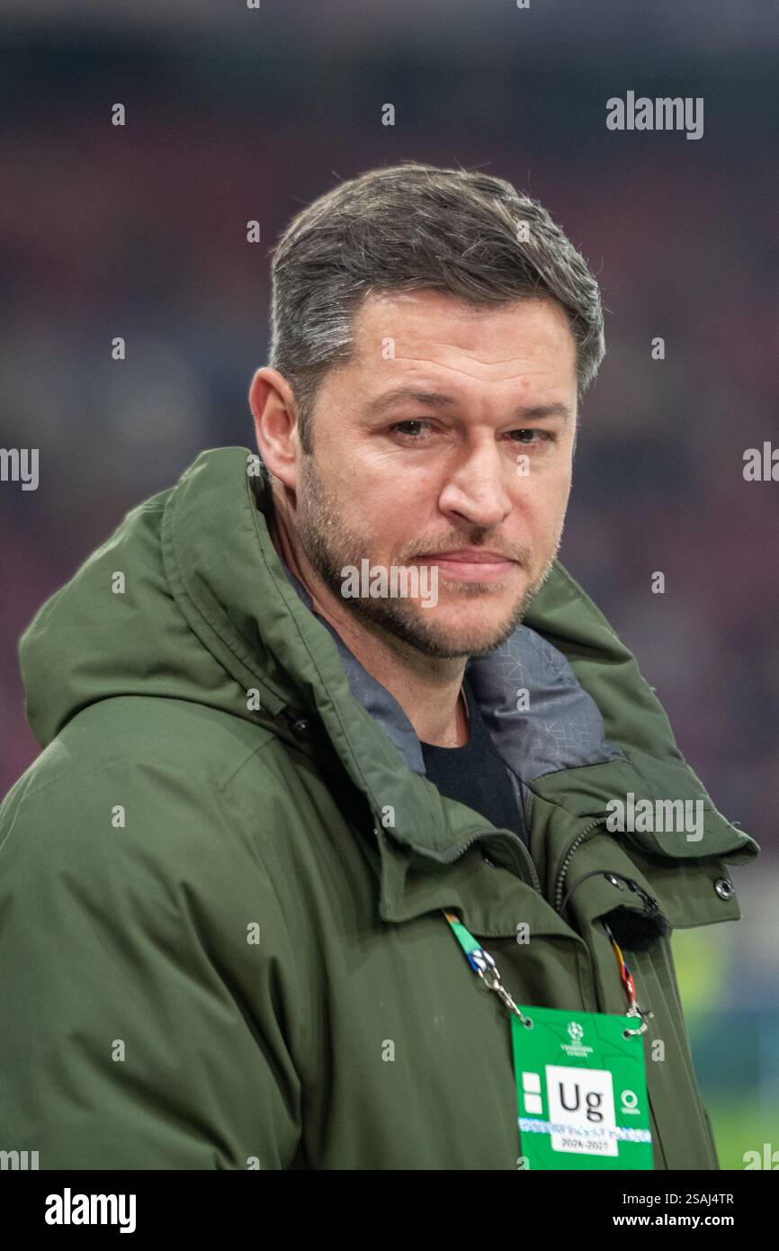 Matthieu Delpierre, GER, VfB Stuttgart vs. Paris Saint-Germain ...