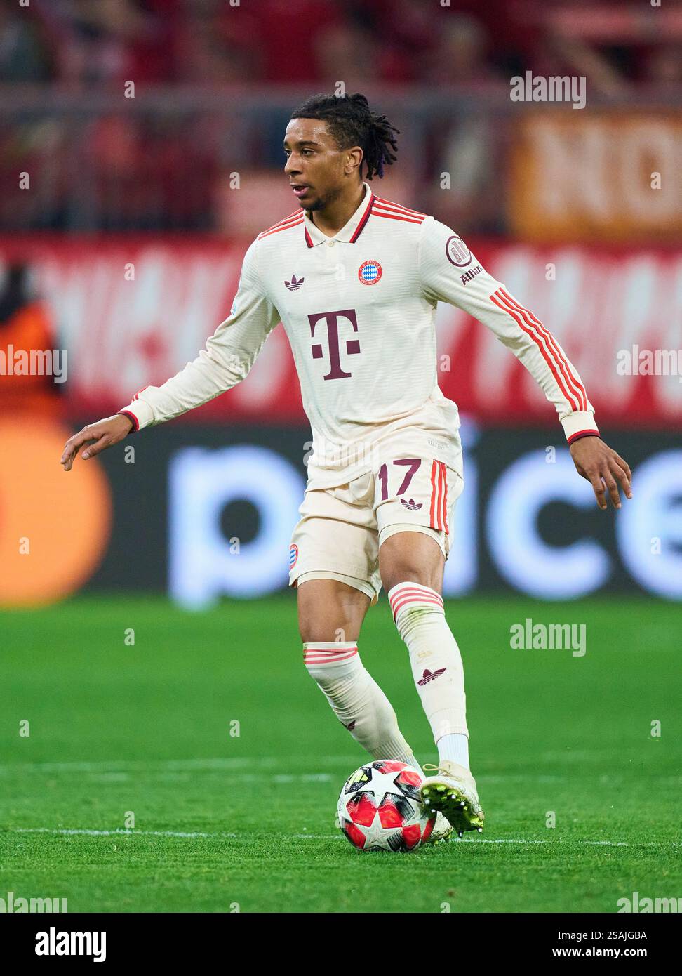 Michael Olise (FCB 17) in the League Phase MD8 match FC BAYERN MUENCHEN ...