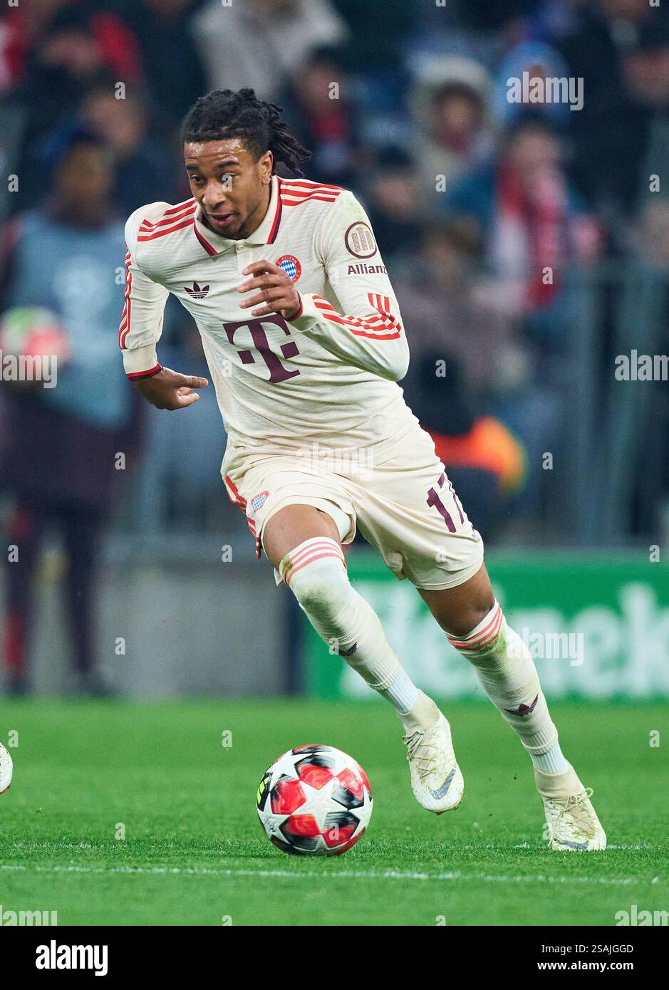 Michael Olise (FCB 17) in the League Phase MD8 match FC BAYERN MUENCHEN ...