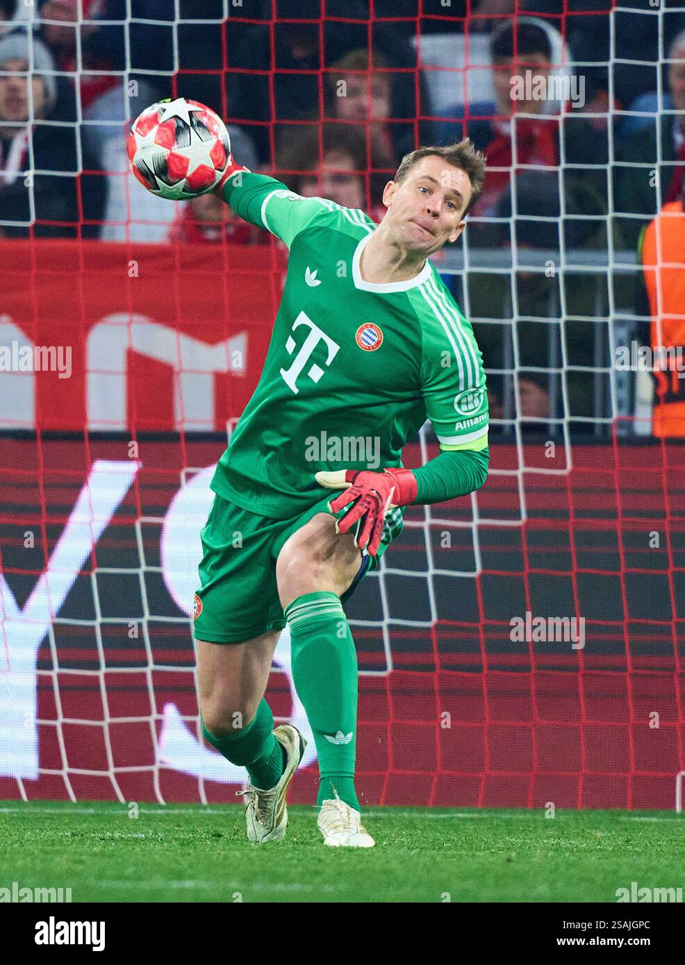 Manuel NEUER, goalkeeper FCB 1 in the League Phase MD8 match FC BAYERN ...
