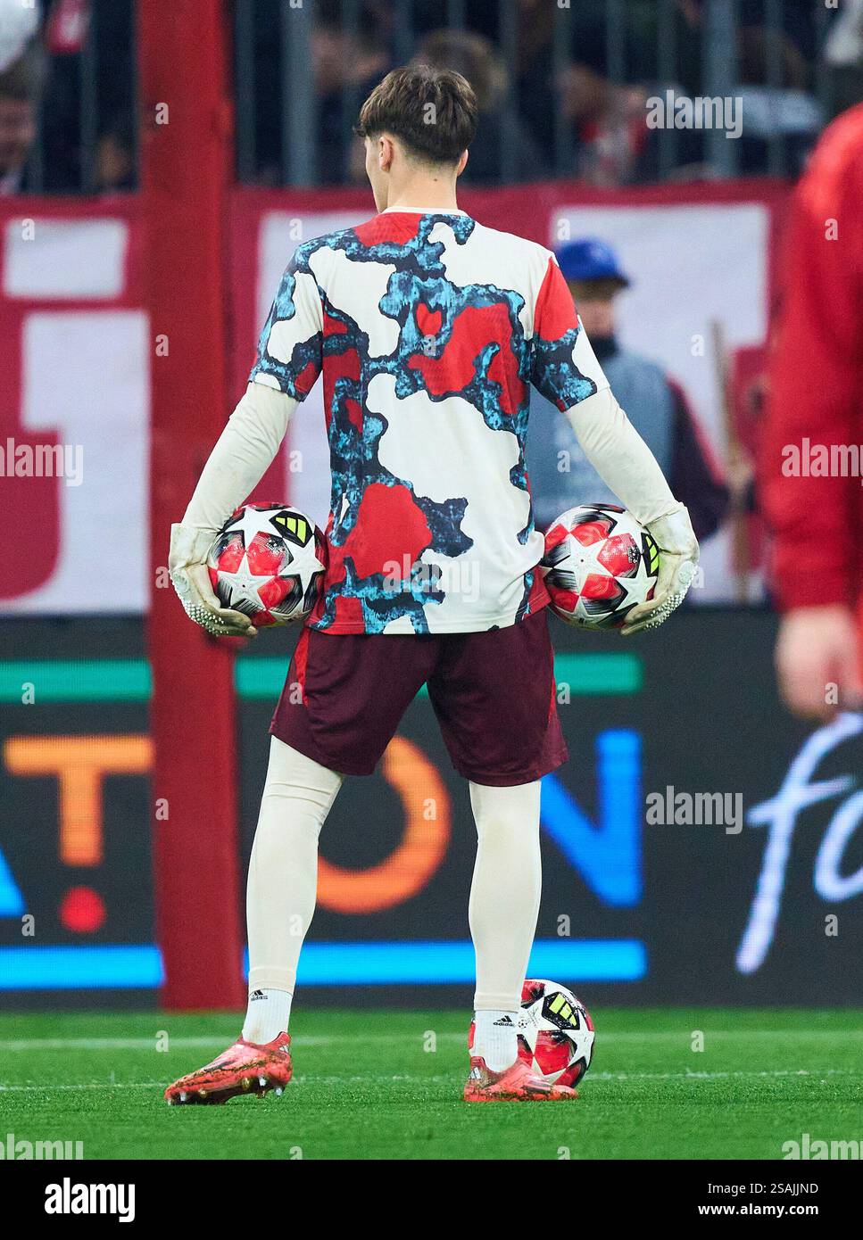 FCB goalkeeper in the League Phase MD8 match FC BAYERN MUENCHEN - SK ...